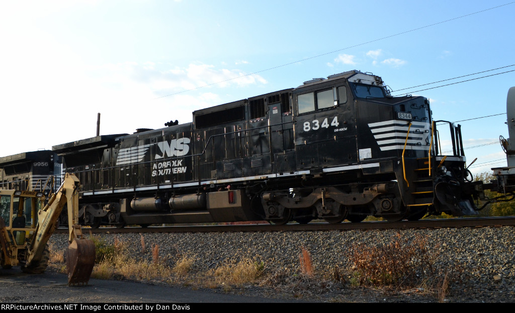 NS C40-8W 8344 on 17G